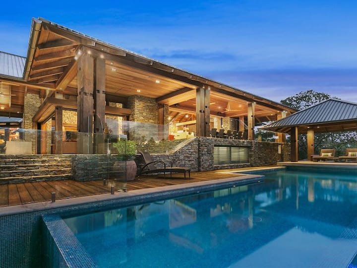 Villa Surin In Cattai - Sydney