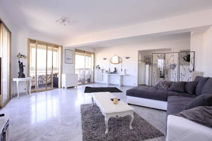 Centre De Cannes Superbe Appartement - 4 Couchages - Cannes