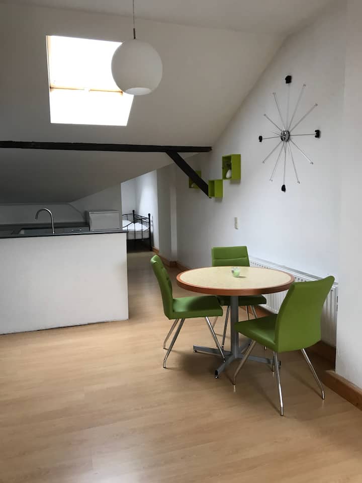 Luwu Dg - Halle (Saale)