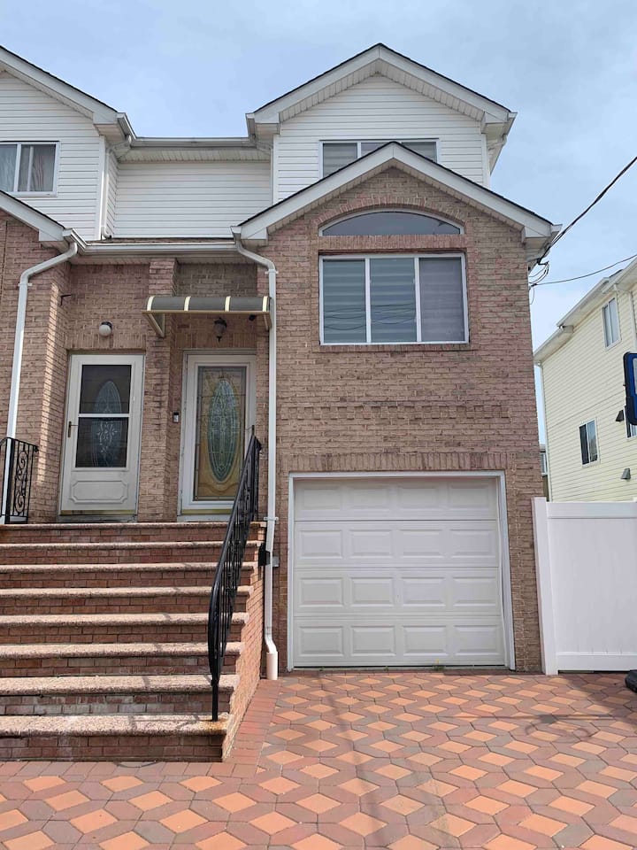 1 Bdr Apt. Great Location, Private, Safe
Near All! - Staten Island