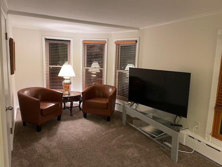 Lincoln Manor 2 Bedroom Apt. - Marquette, MI