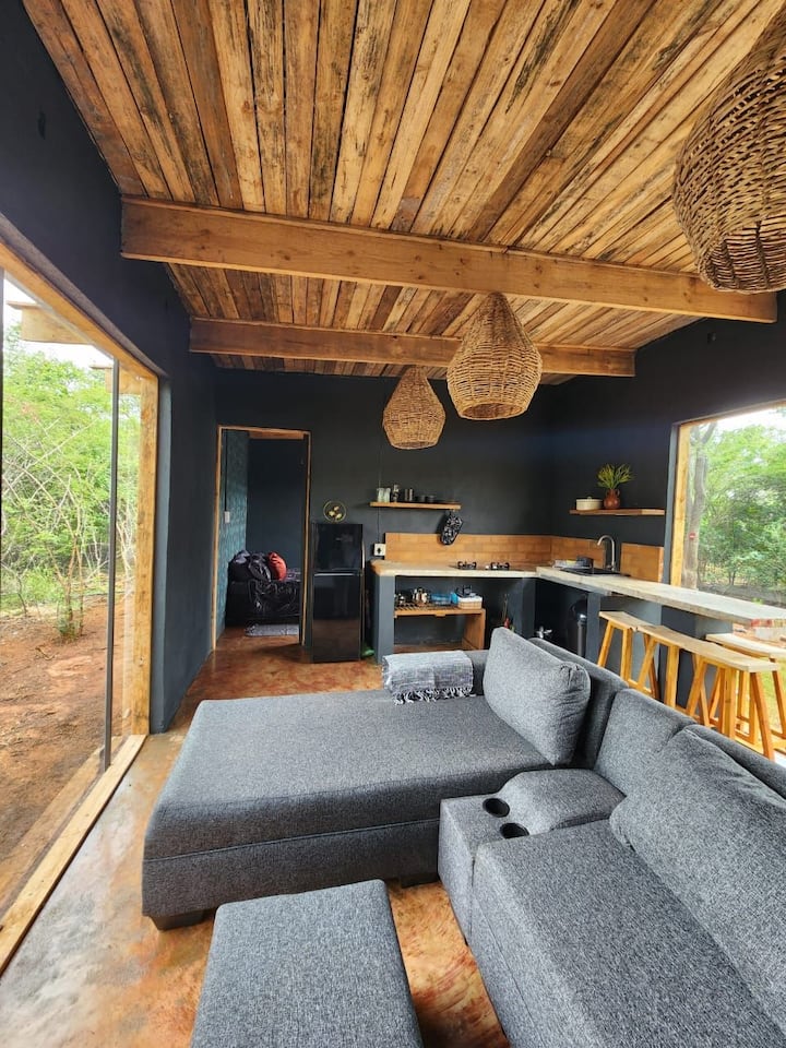 Hartbeest Bush Lodge 1 - Hartbeespoort