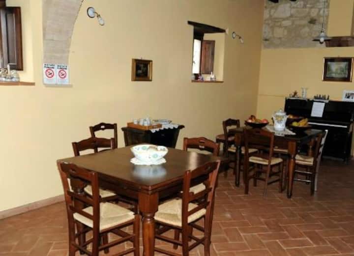 Agriturismo Marinella Camera "Melograno" - Orte