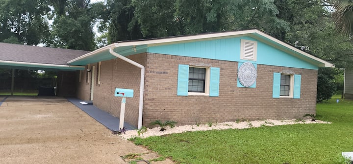 Close To Downtown, Beaches And Naval Base. - Pensacola, FL