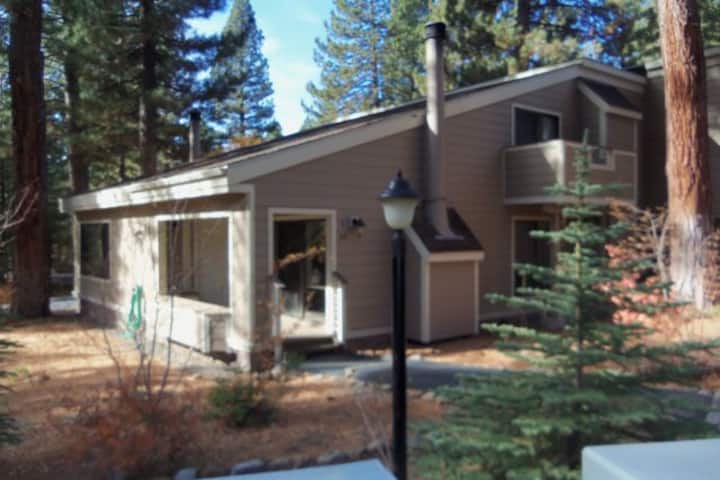 Cozy Home: Heart Of Incline Village, Lake Tahoe Nv - Incline Village, NV