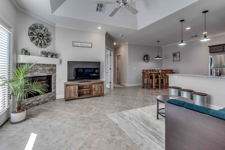 Cozy & Warm 2 - Edmond, OK