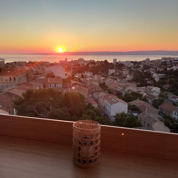 Indiscrétion Sur Le Vallon - Marsella