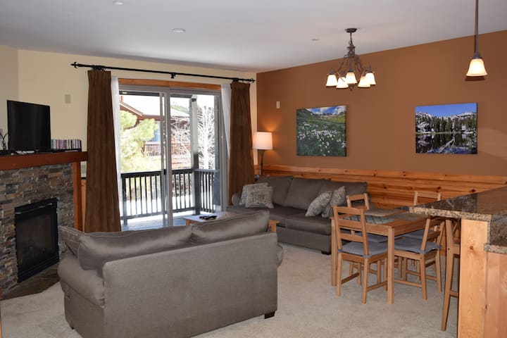 Truckee Condo/boulders-outdoor Adventures Await! - Truckee, CA