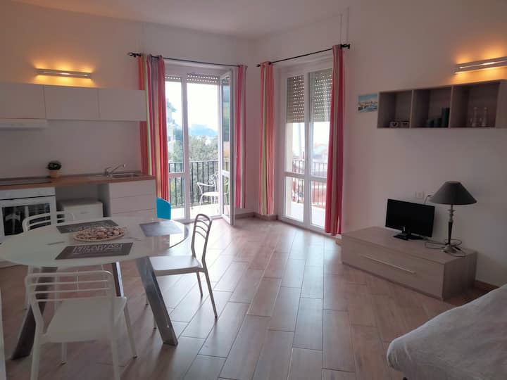 Nuovo Bilocale 200 M Dalla Spiaggia Parcheggio - Lerici