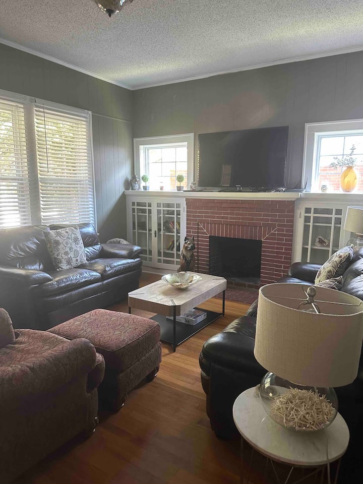 Pet-friendly, Two-bedroom Home. - Fort Smith, AR