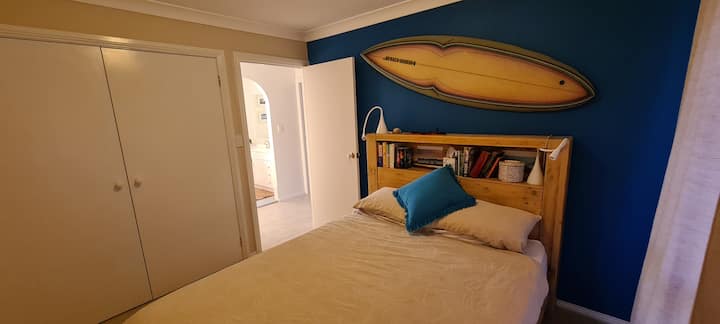 The Cape Hawke Room @ Tuncurry Beach Guest House - Forster