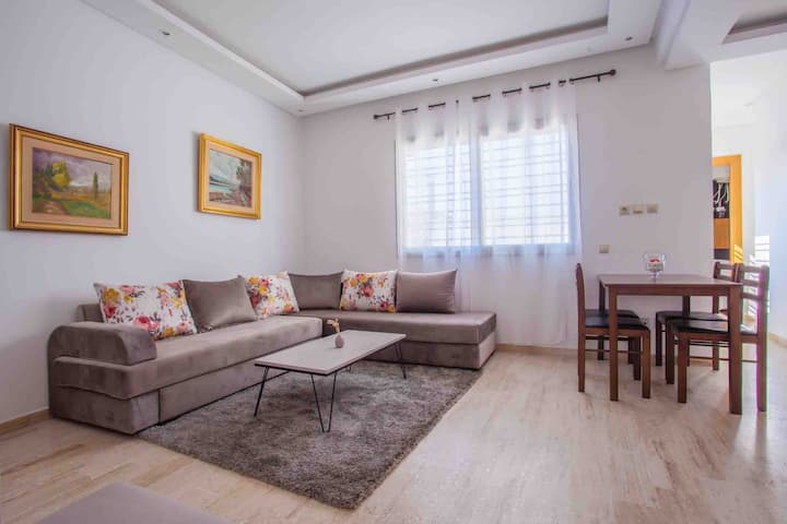 Joli Appartement Avec Terrasse L Meilleur Endroit - Casablanca