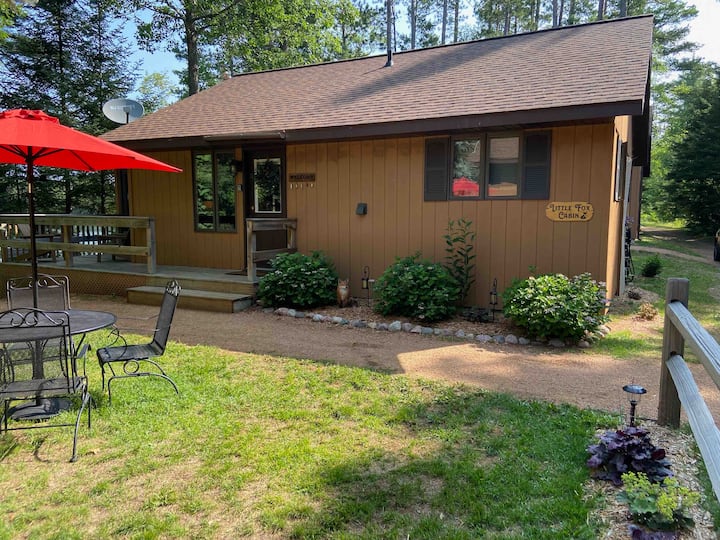 Northern Wisconsin 4 Season Lakeside Cabin - Presque Isle, WI