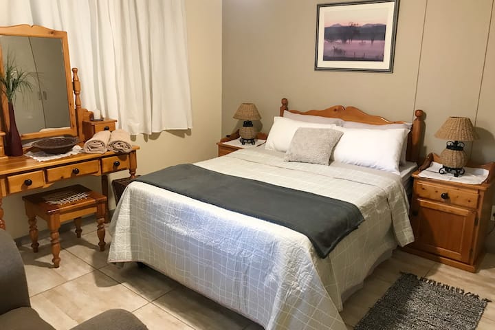 Cosy, Affordable, 3 Bedroom Apartment, 36 Glentui - Pretoria