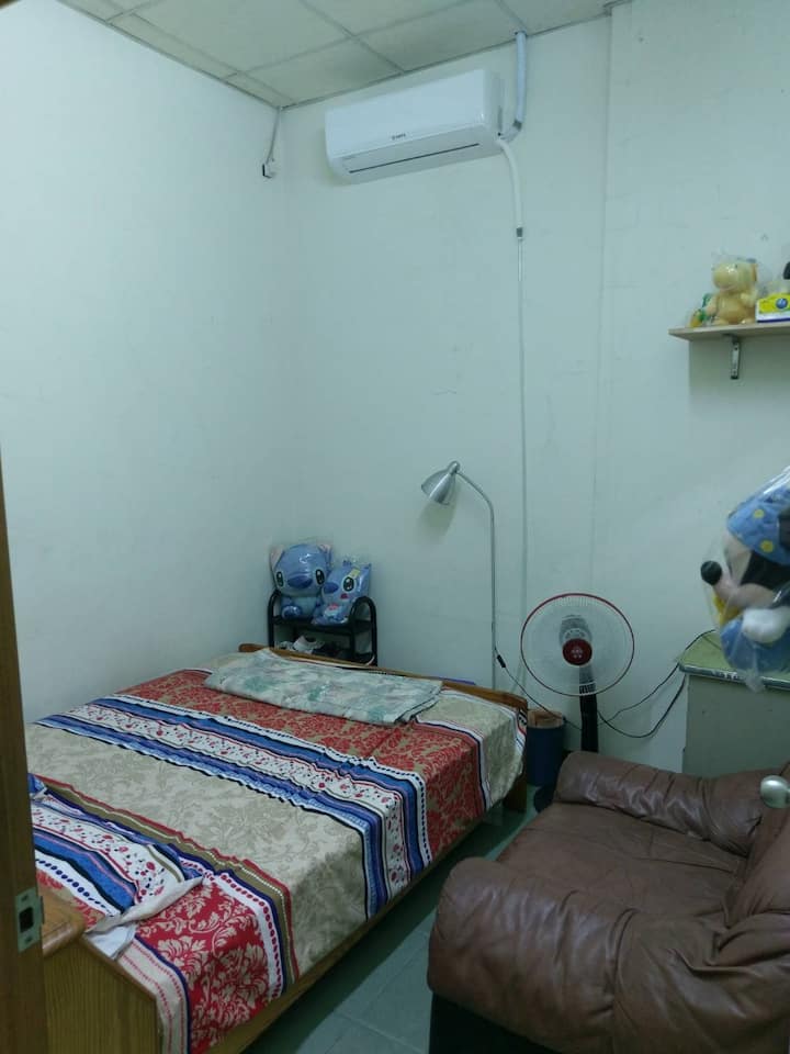 北中南斜槓(成功路1)包工短期月租,歡迎任何形式入住諮詢,月租冷氣電會另計一度6元衛浴屬共用 - 岡山區