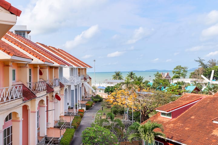 Cliff & Beach Villa, Near Phayun Beach - Ban Chang