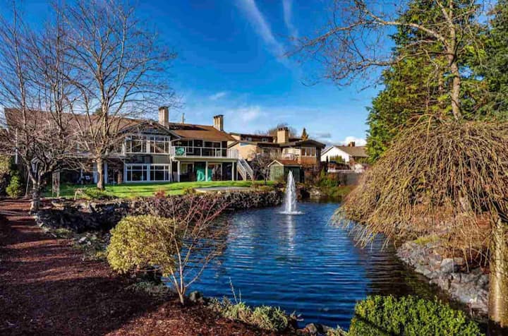 Cheerful 2 Bedrooms Suite - Chilliwack
