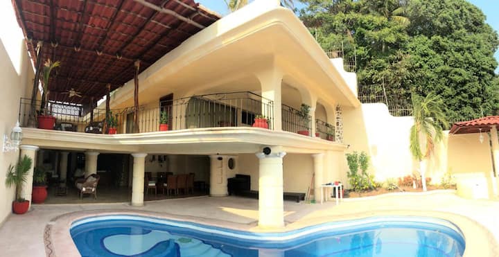 Casa Con Playa - Acapulco