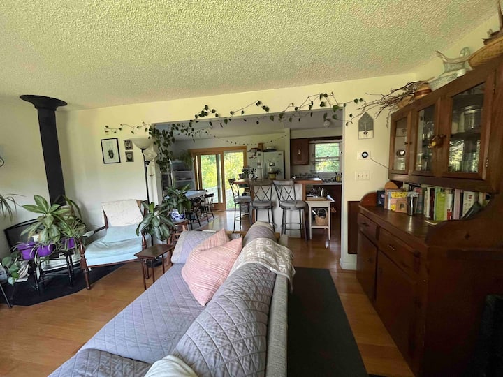 Walk To The Bay, Town, And Park! - Belfast, ME