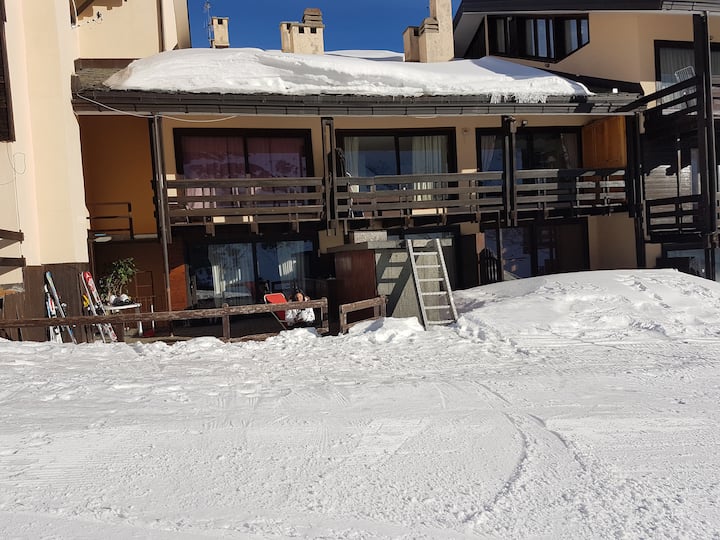 Monolocale Con Terrazzo Sulla Pista - Брёй-Червиния