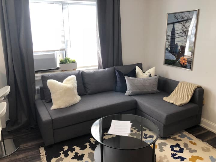 Stunning -Parking Avail For A Fee-20 Min To Nyc - Secaucus, NJ