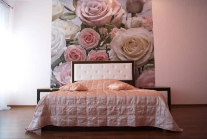 Superior Three-bedroom Apartment On Udatnogo Street - Lviv