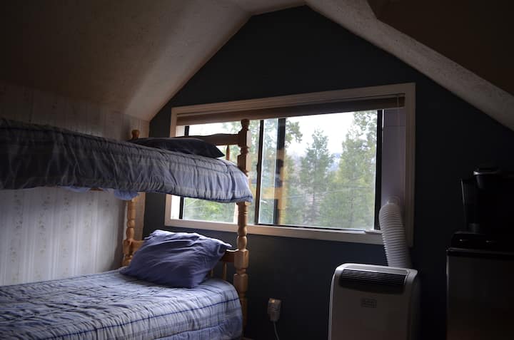 The Sequoian - Foodies Delight - 2 Meals Daily - Camp Nelson, CA