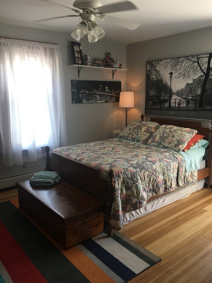 Near Elkhart Lake & Kohler -Room#3 - Elkhart Lake, WI