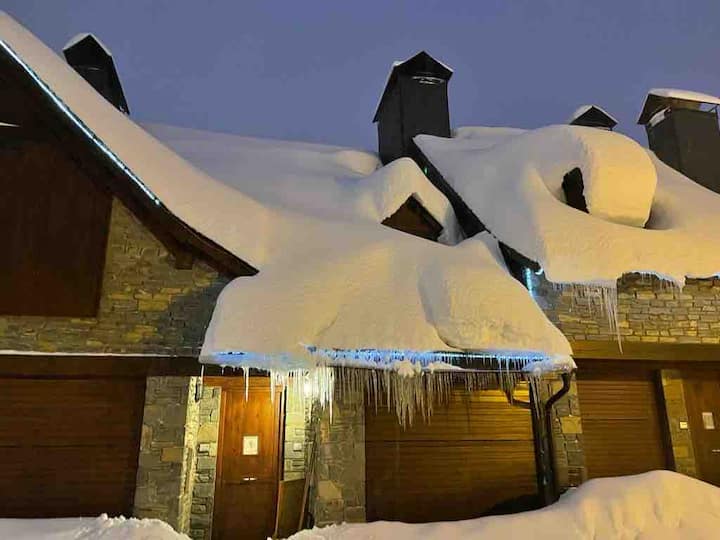 Baqueira Villa Garden Chalet Mountain View - Baqueira