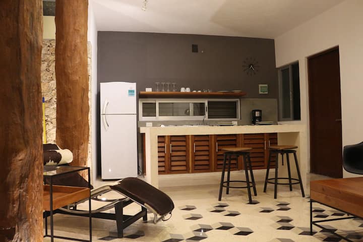 Beach Only Half A Mile Away, Entire House! - Playa del Carmen