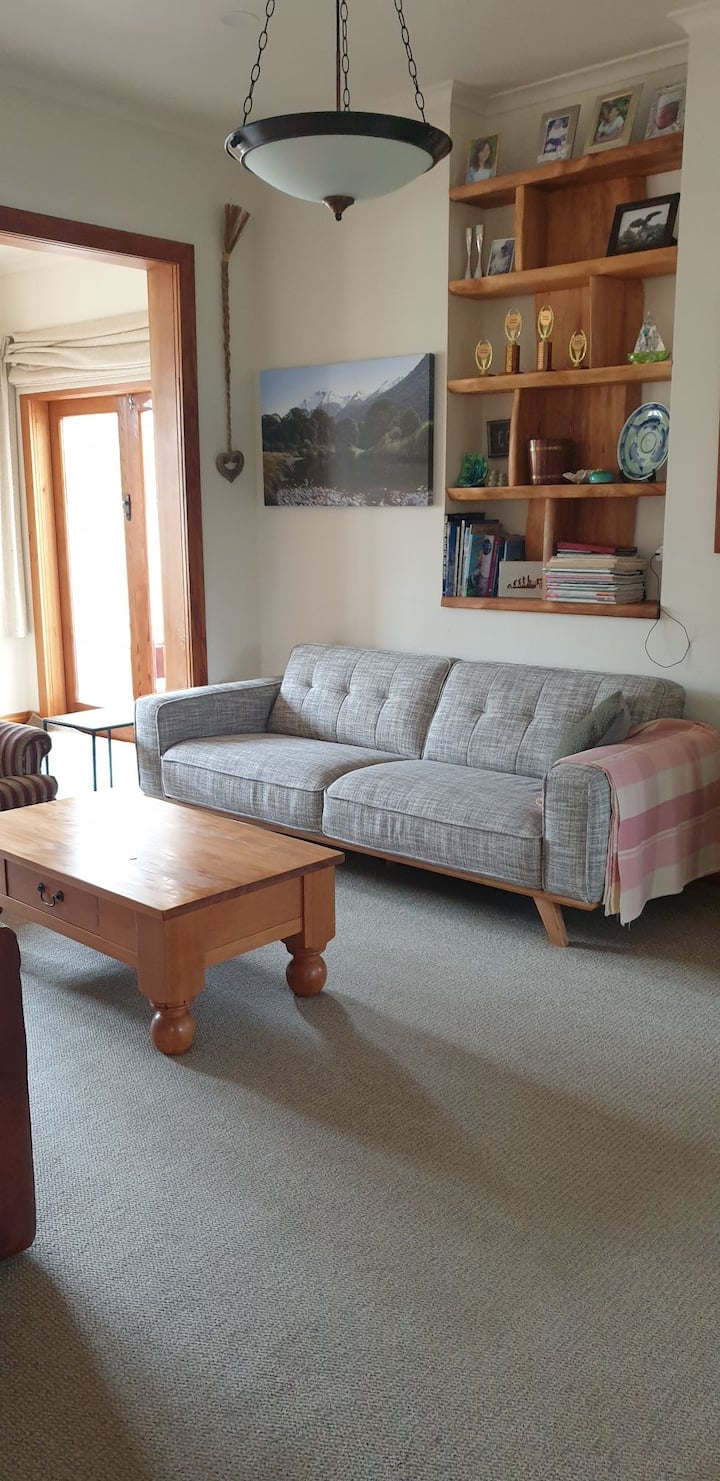 Character Home On Bike Trail - Motueka