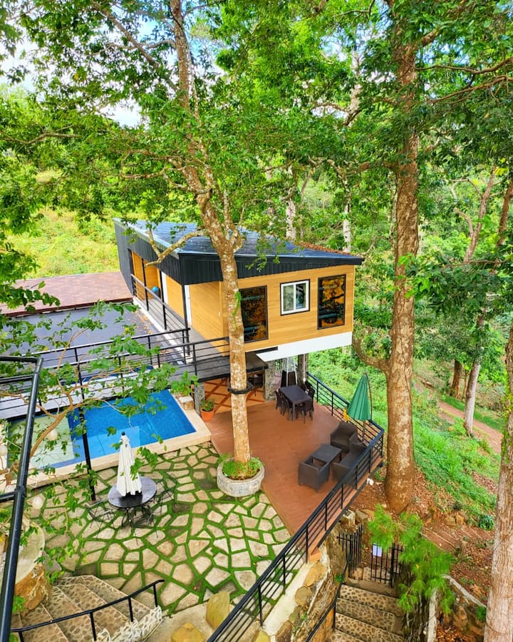 ♦Camp Treehouse • Cabin•pool•jacuzzi -