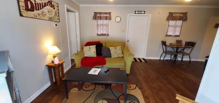 Cozy And In The Middle Of It All 2br/1ba - West Monroe, LA
