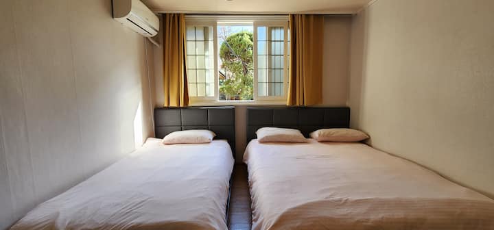 [Hongdae] 3br / Aircon / Dryer / Near Stn. - Seul