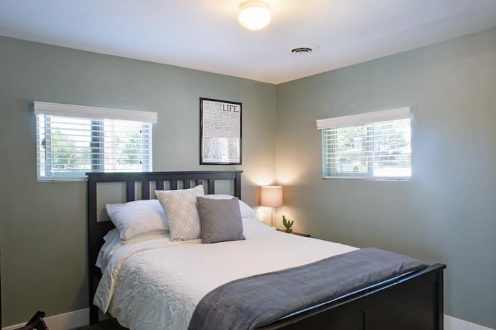 The Little Farmhouse - Red Rocks & Downtown Denver - Lakewood, CO