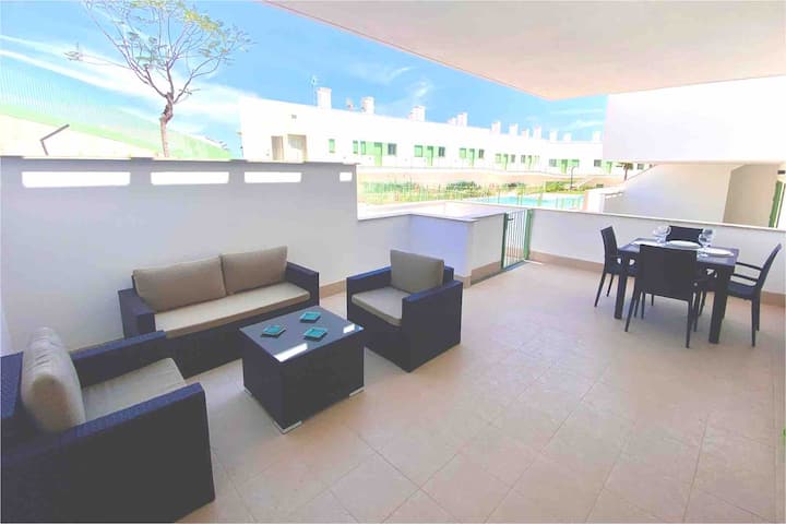 Opposite Beach - Luxury Ground Floor Apartment. - Mojácar