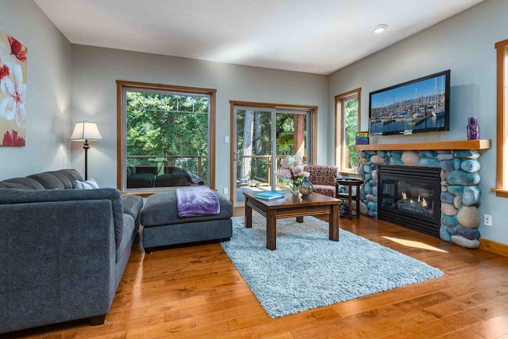 Tranquil Garden Get Away/ Open For Booking Options - Comox