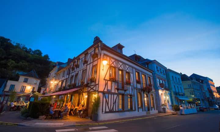 Entre Seine Et Falaises.
 6 Lits, 2 Salles Bain. - La Bouille