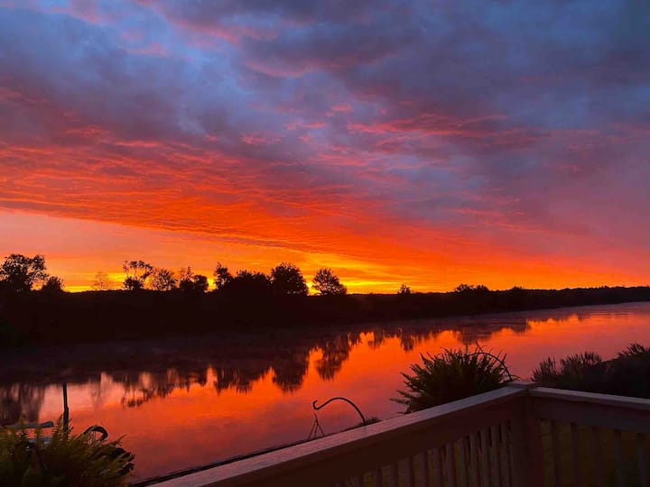 Retreat On The River - Jackson, SC