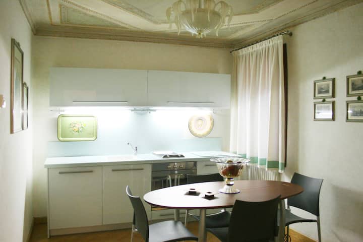 Ca' Vallaresso_living San Marco Square! - Venecia