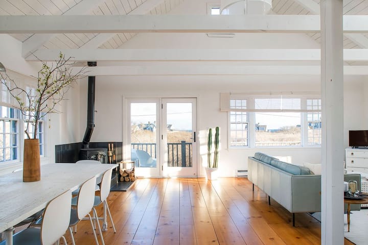 Nantucket Cottage With Ocean Views. - Nantucket, MA