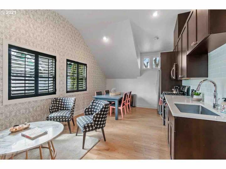 Beautiful 2-bed 2-bath Guest House In Alberta - Portland, OR