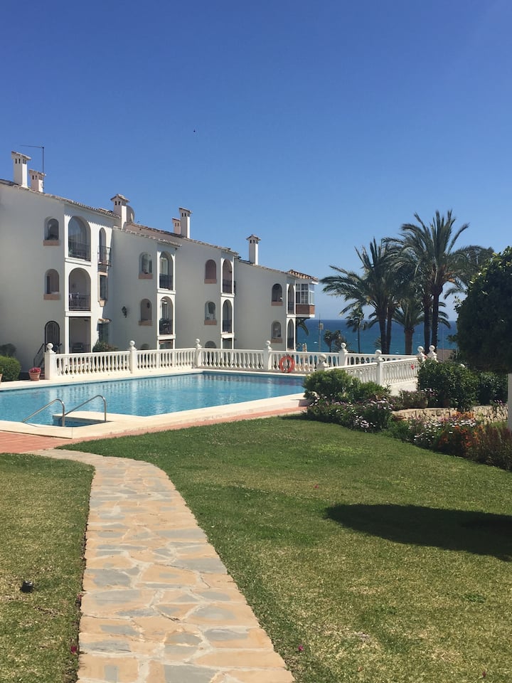 En Härlig Semesterlägenhet På Spanska Solkusten - Calahonda