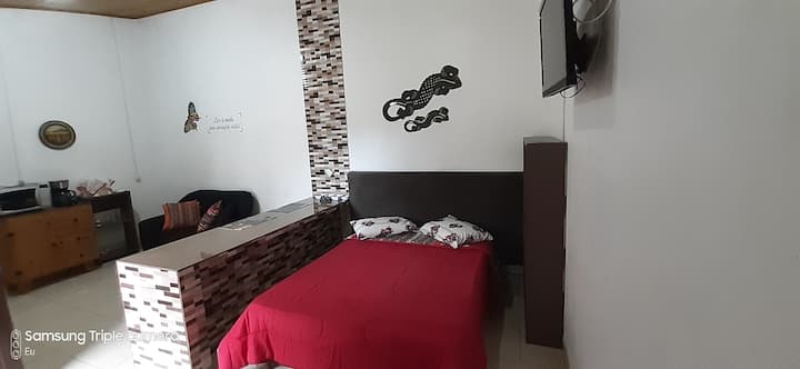 Casa Na Praia De Bombas Com Churrasqueira - Bombinhas