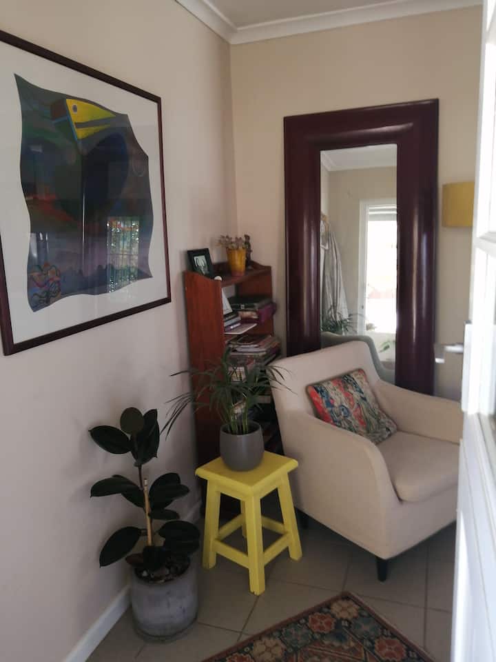 Beautiful Room In Shared House. Bed And Breakfast. - Stellenbosch