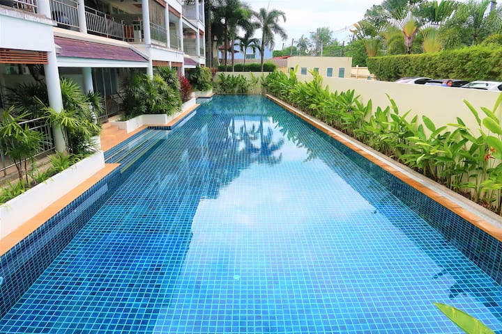 King Bed! 2 Bedroom 2 Bath W/kitchen & 2 Pools! - Phuket