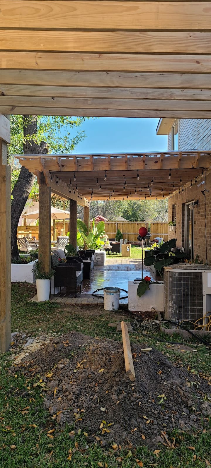 Cheerful 3-bedrooms Residential Home Resort - Baytown, TX