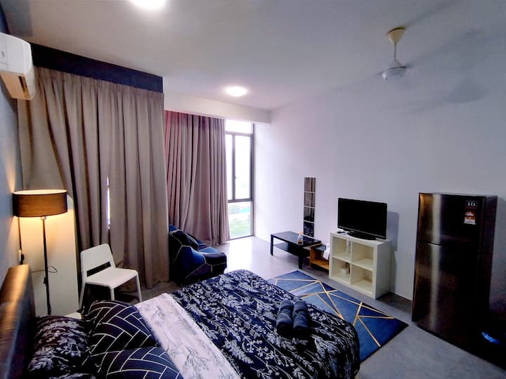 Coziee @ Empire Damansara • Free Netflix & Wi-fi! - Petaling Jaya