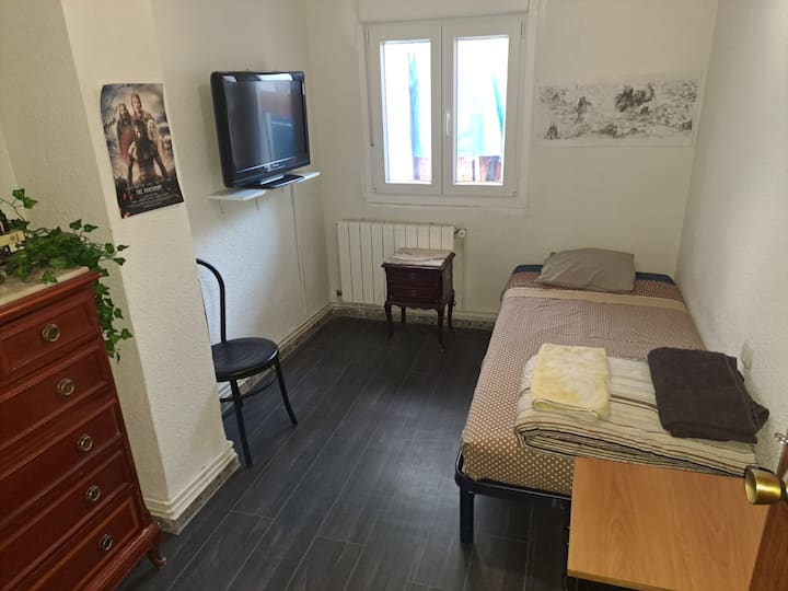 Habitación Para Una Persona Y Terraza - Colmenar Viejo