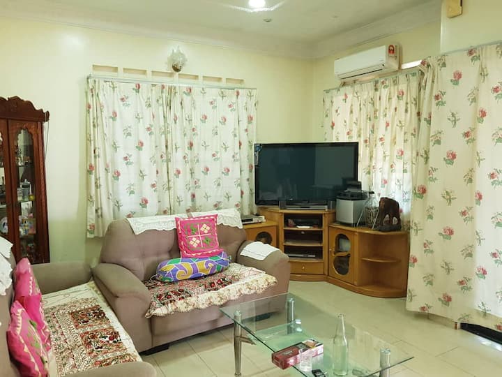 Merlimau Garden Homestay With Balcony - Merlimau